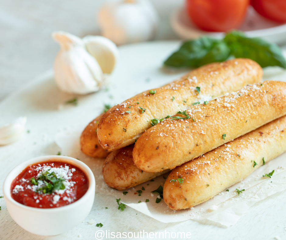 Garlic Bread Sticks – Lisa's Southern Kitchen