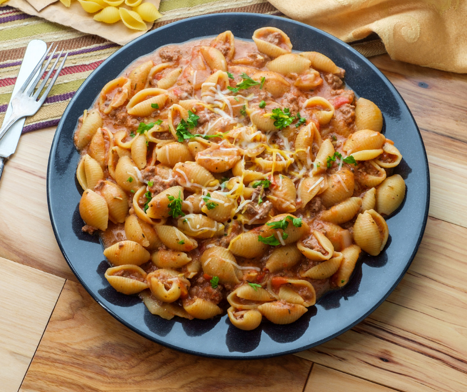 Cheesy Beef and Shells – Lisa's Southern Kitchen