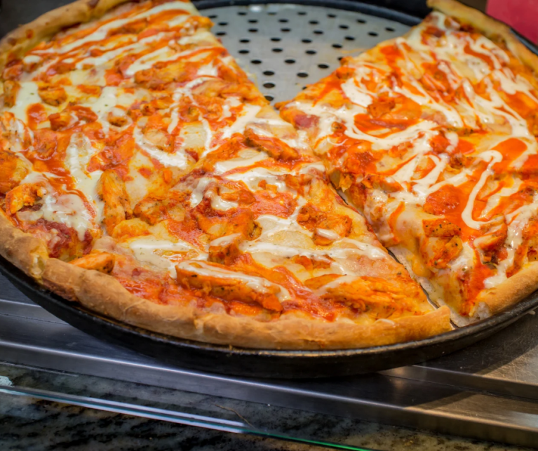 Buffalo Chicken Pizza – Lisa's Southern Kitchen